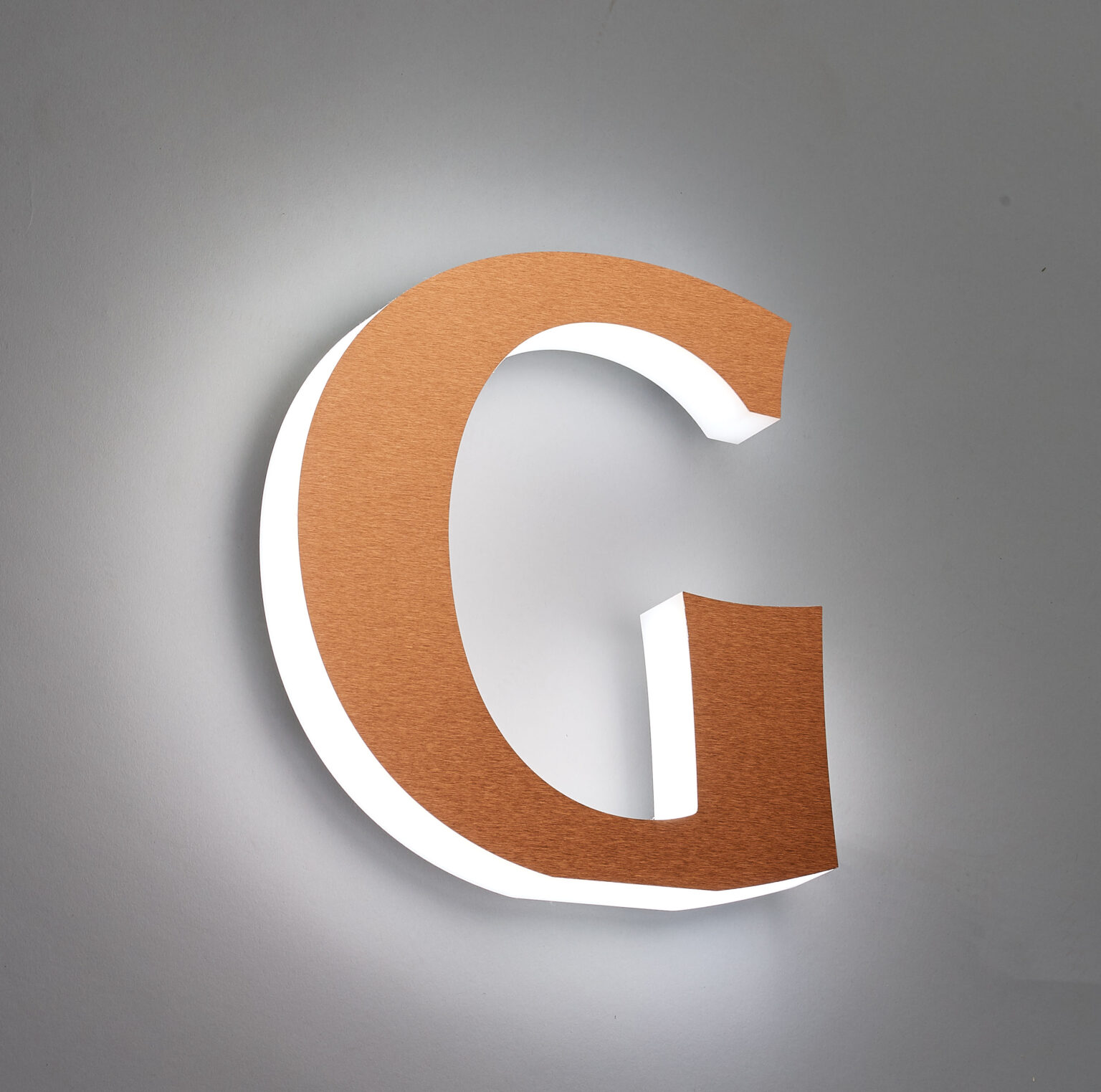 4 Effective Lit Commercial Signage Options for Success - Gemini