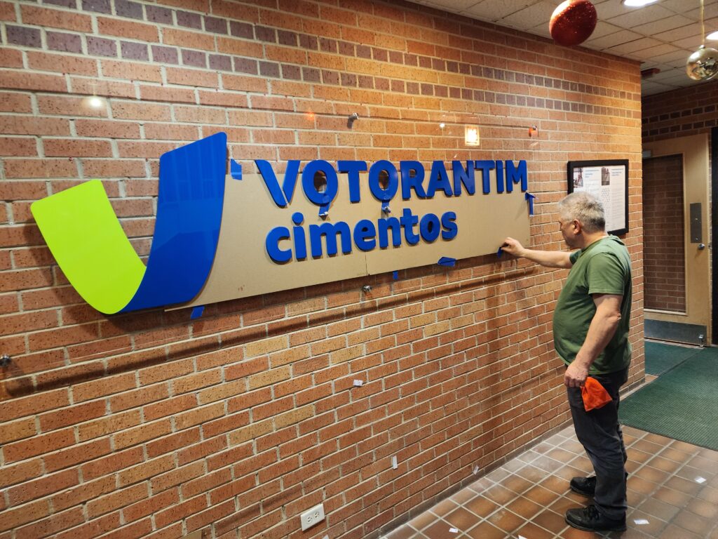 Interior Sign Installation | Best Practices & Tools - Gemini